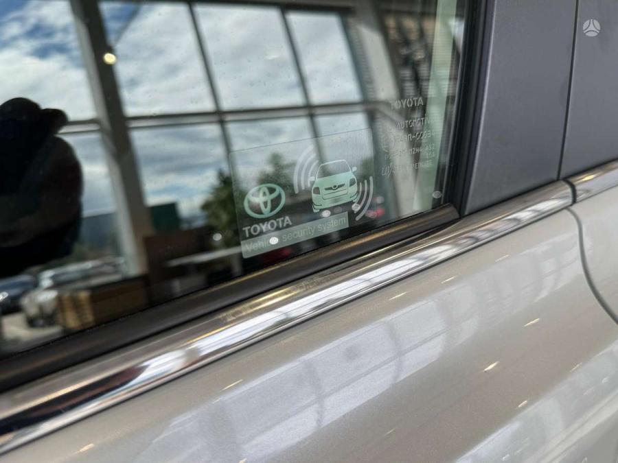 Белый Тойота РАВ 4 2018 в Шяуляй, объемом двигателя 2.49 л и пробегом 68 тыс. км за 21900 €, фото 32 на AUTOMOTO.COM.LV