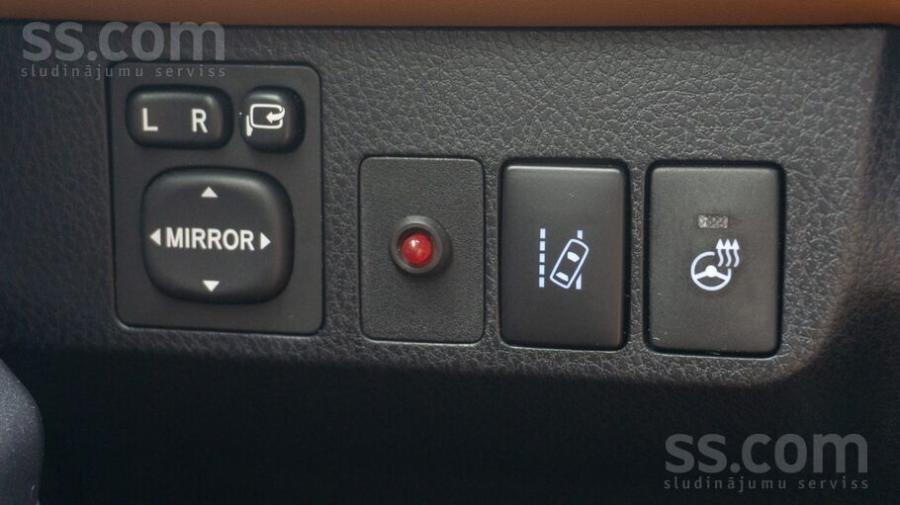 Balts Toyota RAV4 2018 Rīga, ar dzinēja tilpumu 2.50 L un nobraukumu 89 tūkst. km par 23890 €, foto 22 vietnē AUTOMOTO.COM.LV