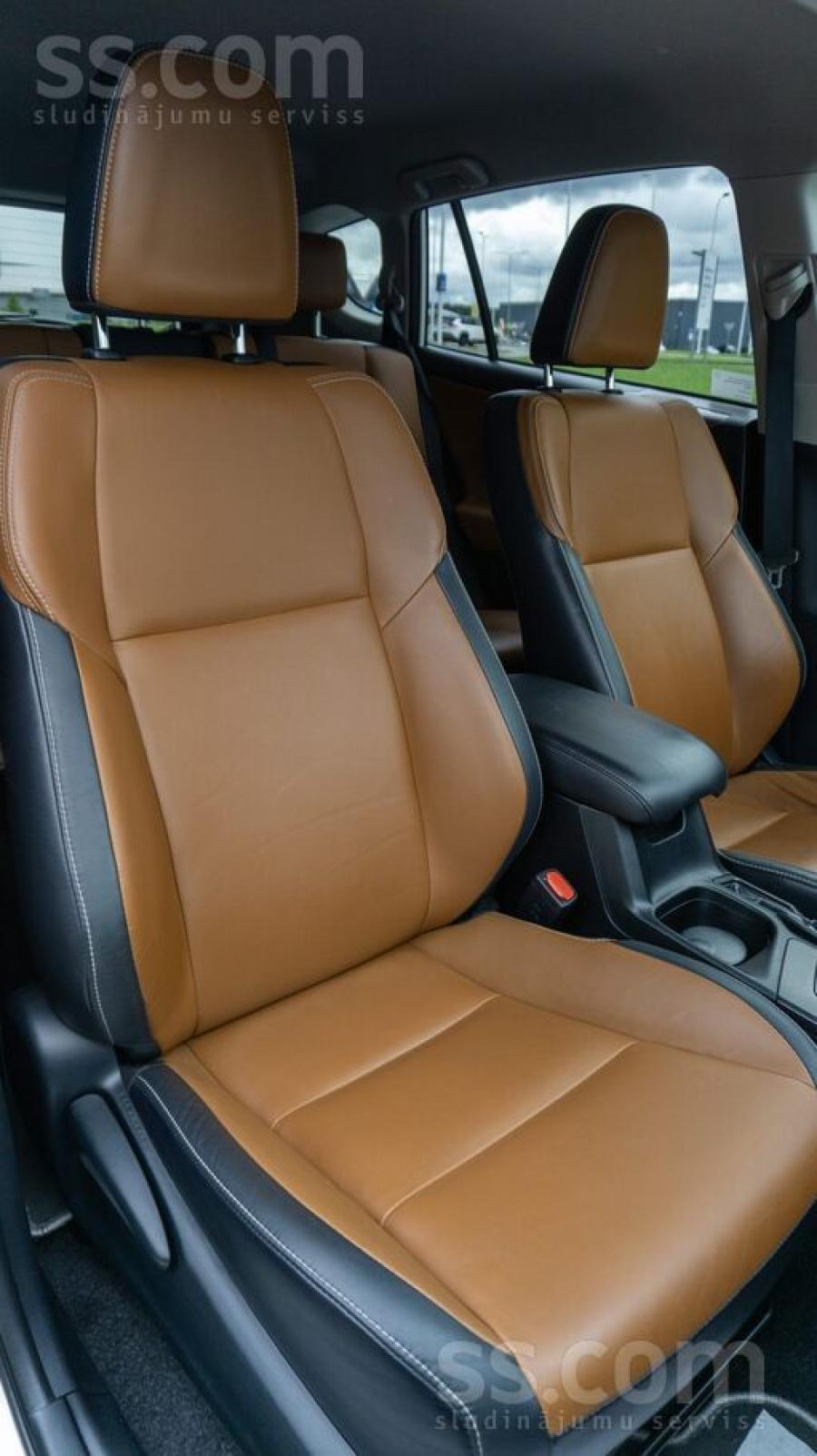 Balts Toyota RAV4 2018 Rīga, ar dzinēja tilpumu 2.50 L un nobraukumu 89 tūkst. km par 23890 €, foto 30 vietnē AUTOMOTO.COM.LV