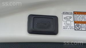 Balts Toyota RAV4 2018 Rīga, ar dzinēja tilpumu 2.50 L un nobraukumu 89 tūkst. km par 23890 €, foto 33 vietnē AUTOMOTO.COM.LV