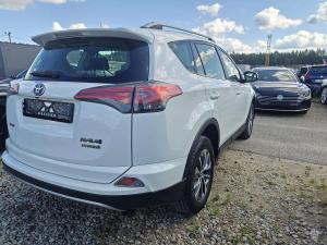 Balts Toyota RAV4 2018 Viļņa, ar dzinēja tilpumu 2.49 L un nobraukumu 256 tūkst. km par 14700 €, foto 7 vietnē AUTOMOTO.COM.LV