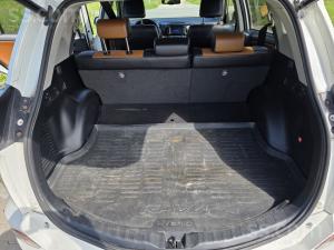 White Toyota RAV4 2018 in Riga, with an engine capacity of 2.50 L and mileage of 86 thousand km for 24900 €, photo 23 on AUTOMOTO.COM.LV