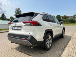 Balts Toyota RAV4 2019 Rēzekne, ar dzinēja tilpumu 2.00 L un nobraukumu 98 tūkst. km par 25990 €, foto 4 vietnē AUTOMOTO.COM.LV
