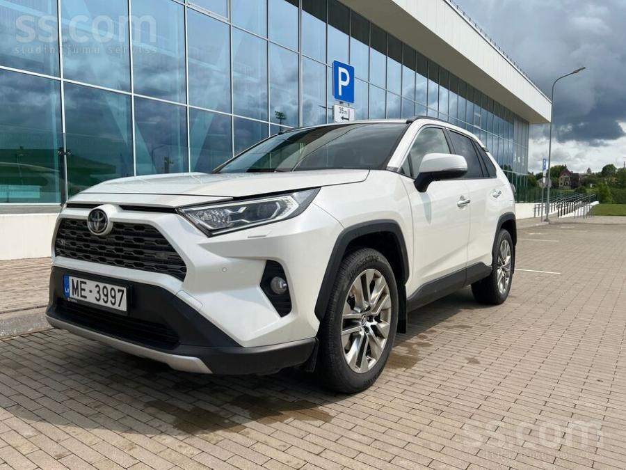 Balts Toyota RAV4 2019 Rēzekne, ar dzinēja tilpumu 2.00 L un nobraukumu 98 tūkst. km par 25990 €, foto 5 vietnē AUTOMOTO.COM.LV