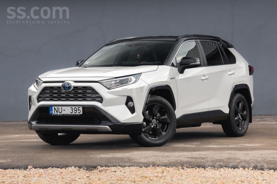 Balts Toyota RAV4 2019 Jelgava, ar dzinēja tilpumu 2.50 L un nobraukumu 126 tūkst. km par 24900 €, foto 1 vietnē AUTOMOTO.COM.LV