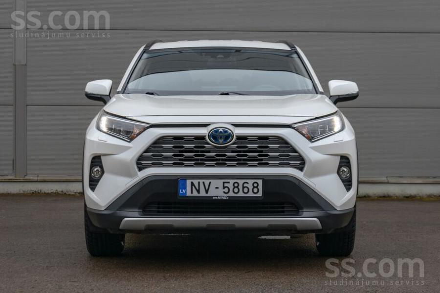 Balts Toyota RAV4 2019 Rīga, ar dzinēja tilpumu 2.50 L un nobraukumu 0 tūkst. km par 21000 €, foto 2 vietnē AUTOMOTO.COM.LV