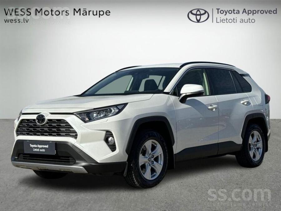 Balts Toyota RAV4 2019 Rīga, ar dzinēja tilpumu 2.50 L un nobraukumu 111 tūkst. km par 24990 €, foto 1 vietnē AUTOMOTO.COM.LV