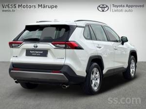 Balts Toyota RAV4 2019 Rīga, ar dzinēja tilpumu 2.50 L un nobraukumu 111 tūkst. km par 24990 €, foto 2 vietnē AUTOMOTO.COM.LV