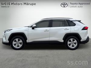 Balts Toyota RAV4 2019 Rīga, ar dzinēja tilpumu 2.50 L un nobraukumu 111 tūkst. km par 24990 €, foto 3 vietnē AUTOMOTO.COM.LV