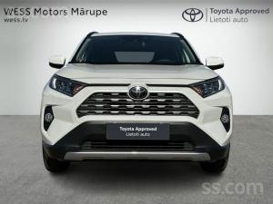 Balts Toyota RAV4 2019 Rīga, ar dzinēja tilpumu 2.50 L un nobraukumu 111 tūkst. km par 24990 €, foto 5 vietnē AUTOMOTO.COM.LV