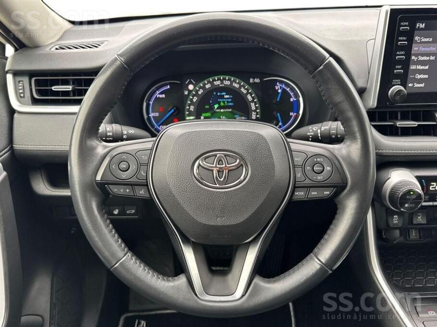 Balts Toyota RAV4 2019 Rīga, ar dzinēja tilpumu 2.50 L un nobraukumu 111 tūkst. km par 24990 €, foto 12 vietnē AUTOMOTO.COM.LV