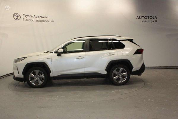 Balts Toyota RAV4 2019 Kauņa, ar dzinēja tilpumu 2.49 L un nobraukumu 132 tūkst. km par 27200 €, foto 3 vietnē AUTOMOTO.COM.LV