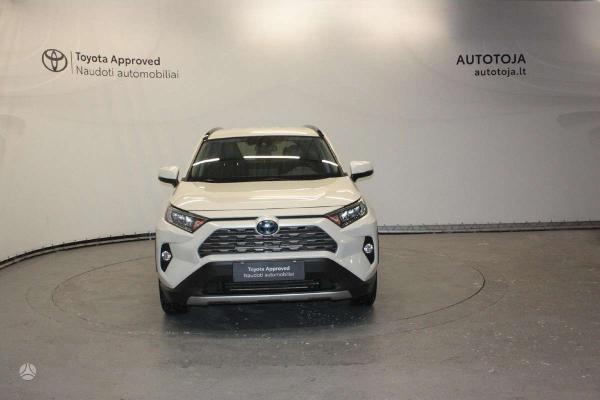 Balts Toyota RAV4 2019 Kauņa, ar dzinēja tilpumu 2.49 L un nobraukumu 132 tūkst. km par 27200 €, foto 5 vietnē AUTOMOTO.COM.LV