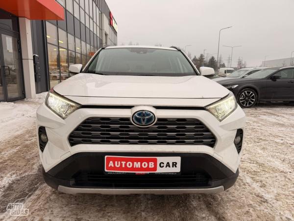 Balts Toyota RAV4 2019 Viļņa, ar dzinēja tilpumu 2.50 L un nobraukumu 103 tūkst. km par 25300 €, foto 2 vietnē AUTOMOTO.COM.LV