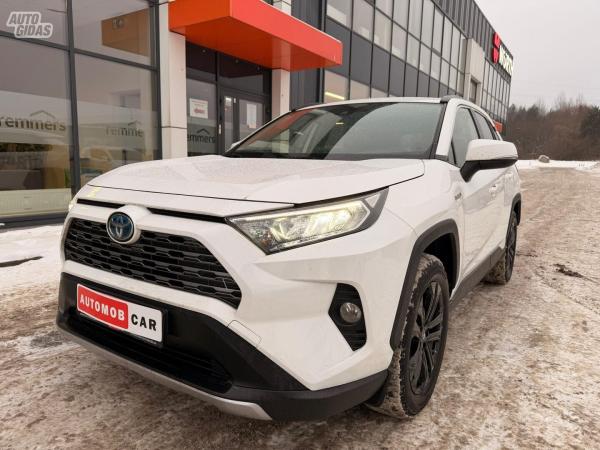 Balts Toyota RAV4 2019 Viļņa, ar dzinēja tilpumu 2.50 L un nobraukumu 103 tūkst. km par 25300 €, foto 3 vietnē AUTOMOTO.COM.LV