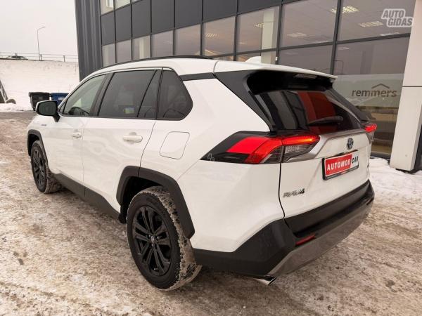 Balts Toyota RAV4 2019 Viļņa, ar dzinēja tilpumu 2.50 L un nobraukumu 103 tūkst. km par 25300 €, foto 4 vietnē AUTOMOTO.COM.LV