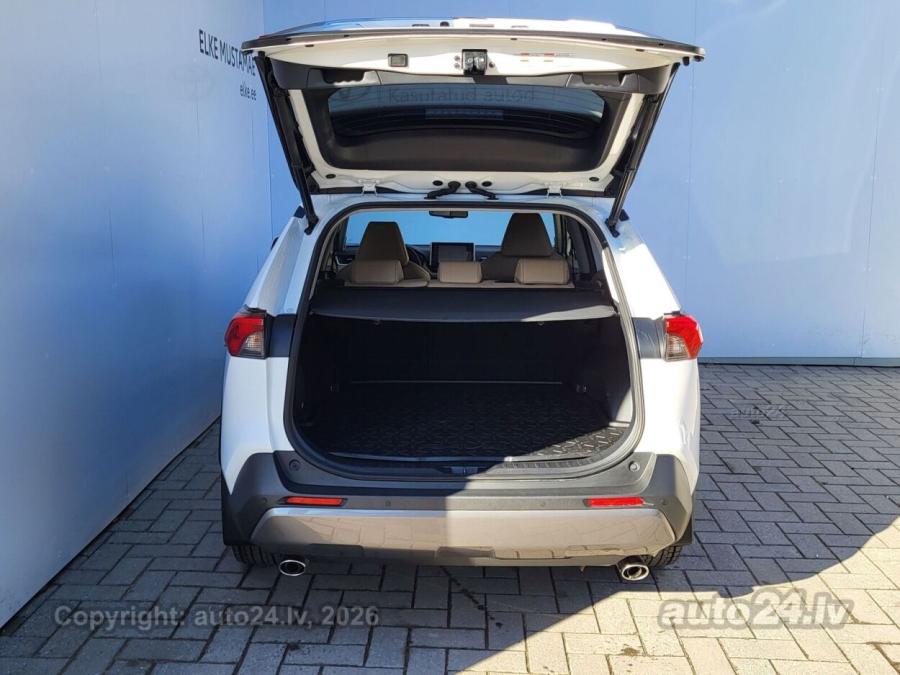 Balts Toyota RAV4 2019 Tallina, ar dzinēja tilpumu 2.49 L un nobraukumu 65 tūkst. km par 30495 €, foto 10 vietnē AUTOMOTO.COM.LV