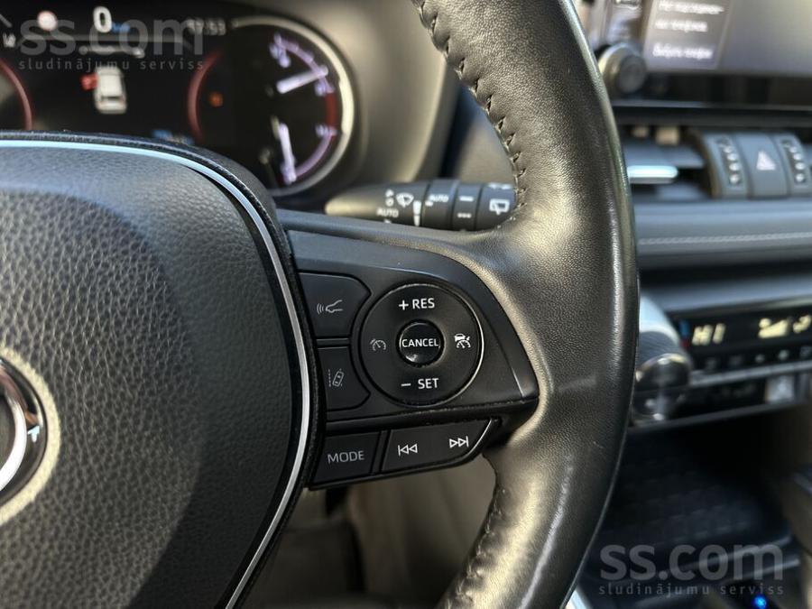 Balts Toyota RAV4 2019 Rīga, ar dzinēja tilpumu 2.00 L un nobraukumu 208 tūkst. km par 18100 €, foto 15 vietnē AUTOMOTO.COM.LV