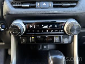 Balts Toyota RAV4 2019 Rīga, ar dzinēja tilpumu 2.00 L un nobraukumu 208 tūkst. km par 18100 €, foto 16 vietnē AUTOMOTO.COM.LV