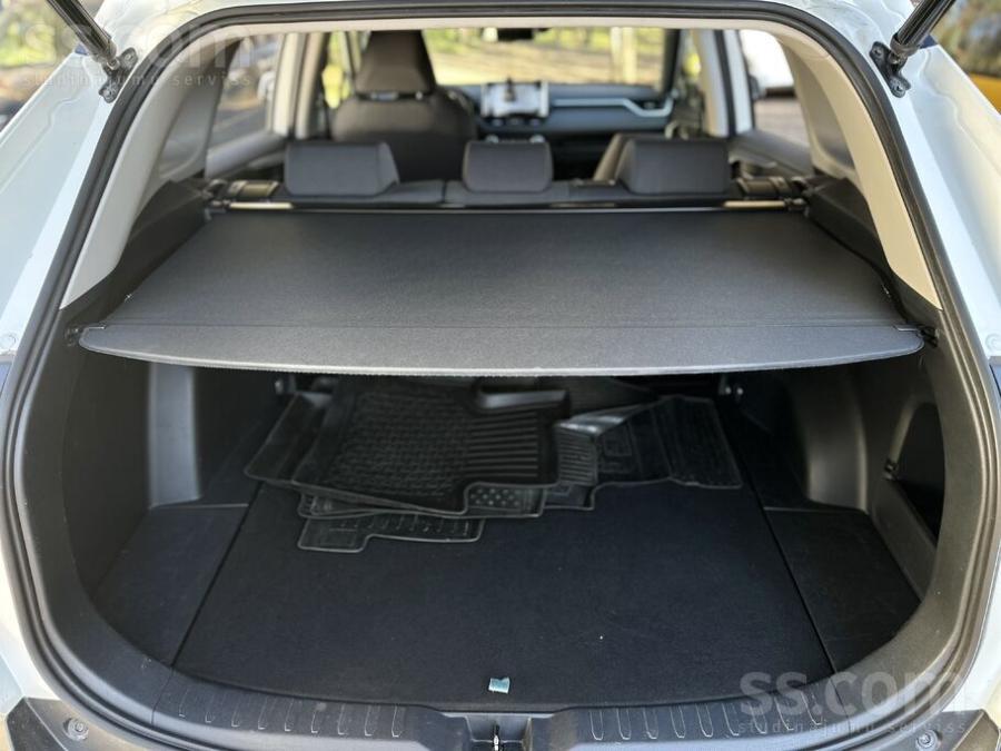 Balts Toyota RAV4 2019 Rīga, ar dzinēja tilpumu 2.00 L un nobraukumu 208 tūkst. km par 18100 €, foto 23 vietnē AUTOMOTO.COM.LV