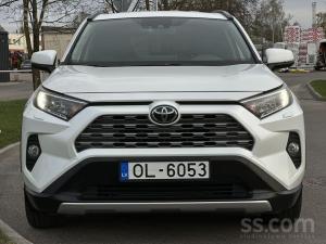 Balts Toyota RAV4 2019 Rīga, ar dzinēja tilpumu 2.00 L un nobraukumu 208 tūkst. km par 18100 €, foto 28 vietnē AUTOMOTO.COM.LV