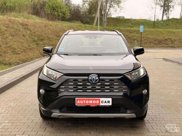 White Toyota RAV4 2019 in Vilnius, with an engine capacity of 0.00 L and mileage of 254 thousand km for 20950 €, photo 2 on AUTOMOTO.COM.LV
