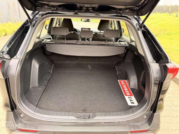 White Toyota RAV4 2019 in Vilnius, with an engine capacity of 0.00 L and mileage of 254 thousand km for 20950 €, photo 10 on AUTOMOTO.COM.LV