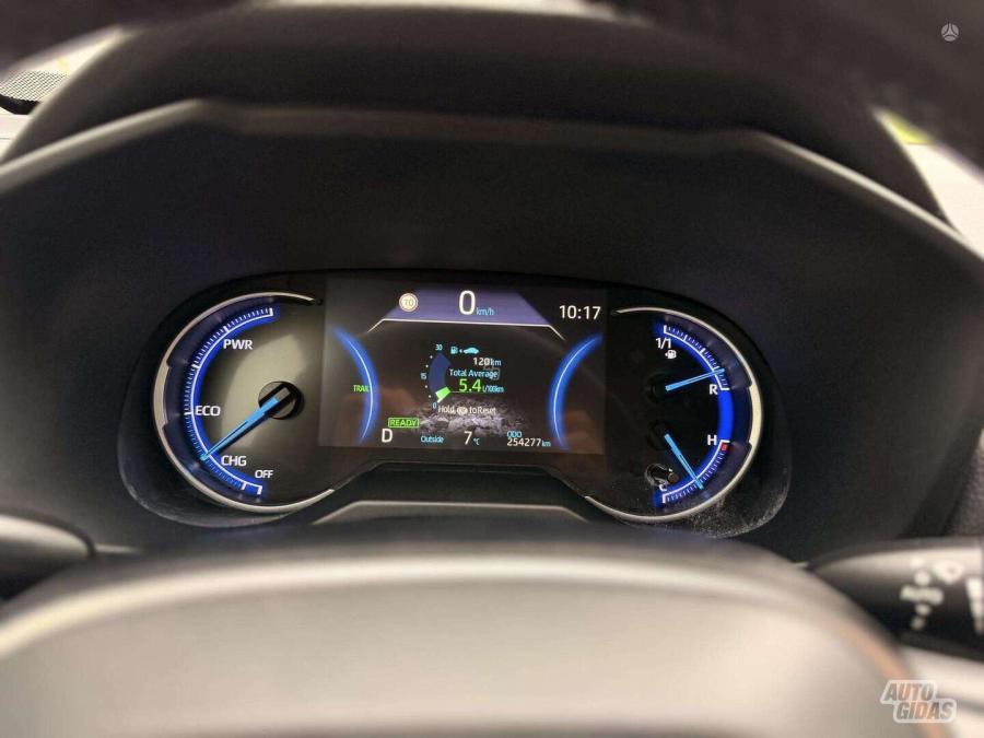 White Toyota RAV4 2019 in Vilnius, with an engine capacity of 0.00 L and mileage of 254 thousand km for 20950 €, photo 22 on AUTOMOTO.COM.LV