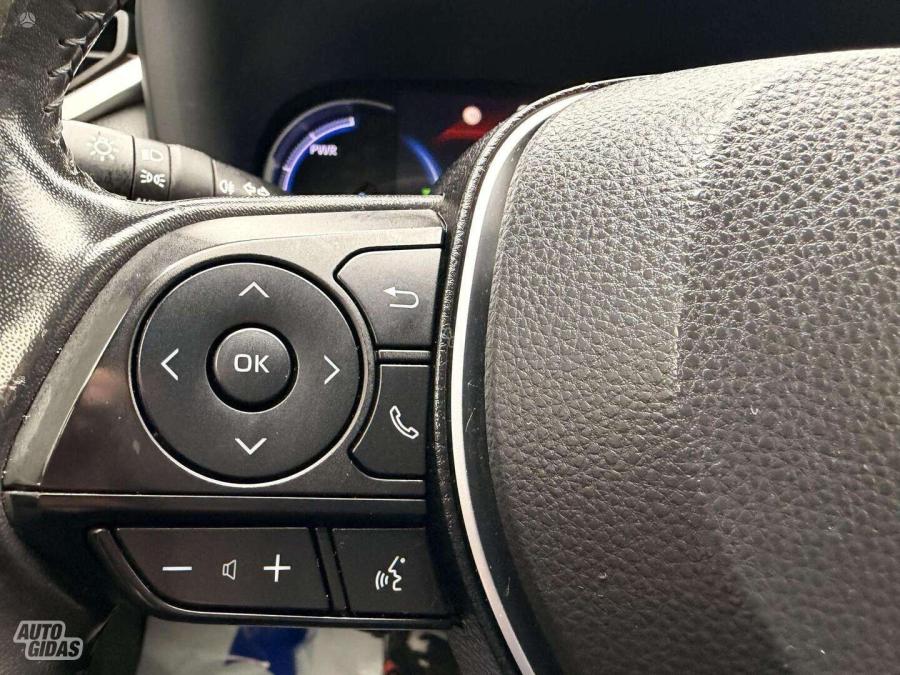 White Toyota RAV4 2019 in Vilnius, with an engine capacity of 0.00 L and mileage of 254 thousand km for 20950 €, photo 25 on AUTOMOTO.COM.LV
