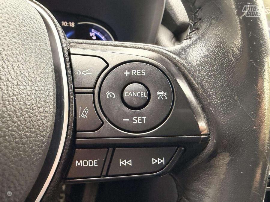 White Toyota RAV4 2019 in Vilnius, with an engine capacity of 0.00 L and mileage of 254 thousand km for 20950 €, photo 26 on AUTOMOTO.COM.LV
