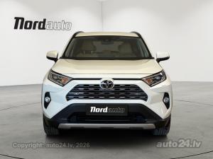 White Toyota RAV4 2019 in Tallinn, with an engine capacity of 2.00 L and mileage of 82 thousand km for 27900 €, photo 4 on AUTOMOTO.COM.LV