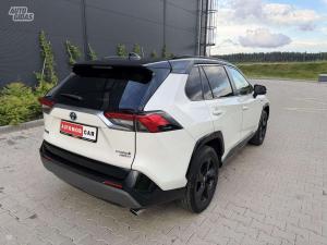 Balts Toyota RAV4 2019 Viļņa, ar dzinēja tilpumu 2.50 L un nobraukumu 139 tūkst. km par 25950 €, foto 4 vietnē AUTOMOTO.COM.LV