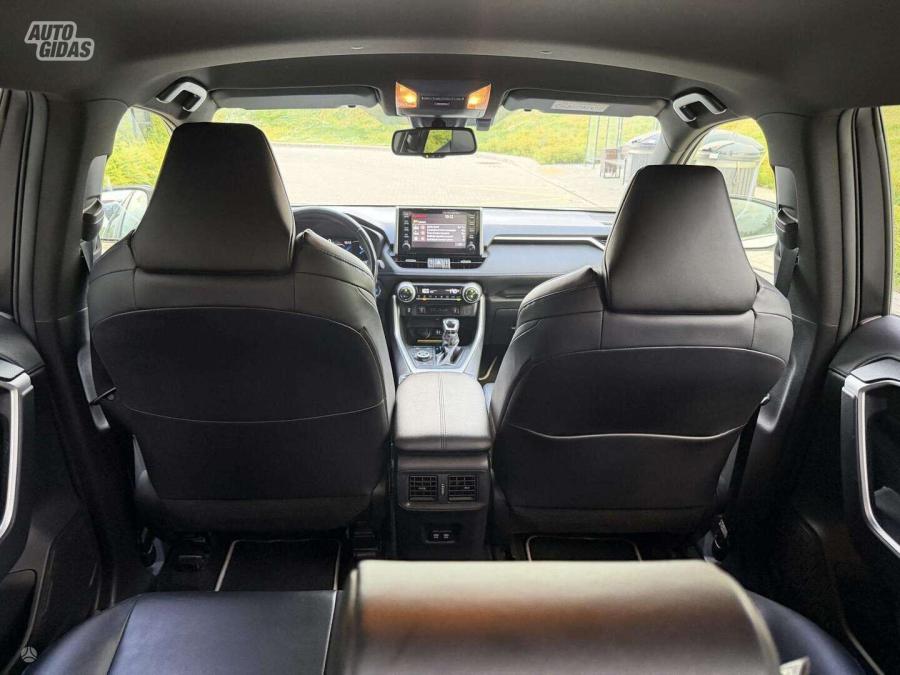 Balts Toyota RAV4 2019 Viļņa, ar dzinēja tilpumu 2.50 L un nobraukumu 139 tūkst. km par 25950 €, foto 10 vietnē AUTOMOTO.COM.LV