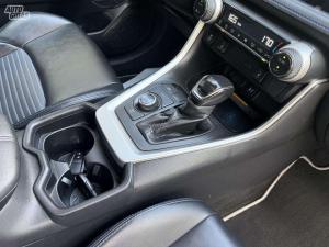 Balts Toyota RAV4 2019 Viļņa, ar dzinēja tilpumu 2.50 L un nobraukumu 139 tūkst. km par 25950 €, foto 17 vietnē AUTOMOTO.COM.LV
