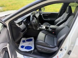 Balts Toyota RAV4 2019 Viļņa, ar dzinēja tilpumu 2.50 L un nobraukumu 139 tūkst. km par 25950 €, foto 18 vietnē AUTOMOTO.COM.LV