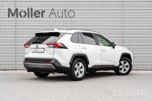 Balts Toyota RAV4 2019 Rīga, ar dzinēja tilpumu 2.50 L un nobraukumu 144 tūkst. km par 24500 €, foto 5 vietnē AUTOMOTO.COM.LV