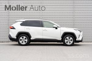 Balts Toyota RAV4 2019 Rīga, ar dzinēja tilpumu 2.50 L un nobraukumu 144 tūkst. km par 24500 €, foto 6 vietnē AUTOMOTO.COM.LV