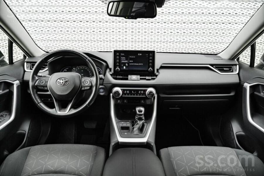 Balts Toyota RAV4 2019 Rīga, ar dzinēja tilpumu 2.50 L un nobraukumu 144 tūkst. km par 24500 €, foto 7 vietnē AUTOMOTO.COM.LV