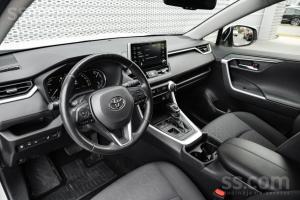 Balts Toyota RAV4 2019 Rīga, ar dzinēja tilpumu 2.50 L un nobraukumu 144 tūkst. km par 24500 €, foto 9 vietnē AUTOMOTO.COM.LV