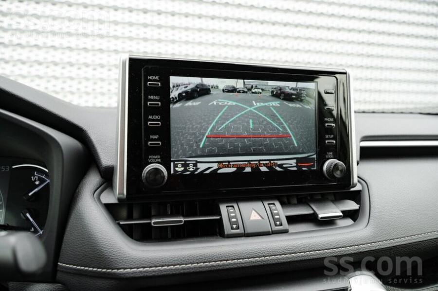 Balts Toyota RAV4 2019 Rīga, ar dzinēja tilpumu 2.50 L un nobraukumu 144 tūkst. km par 24500 €, foto 14 vietnē AUTOMOTO.COM.LV