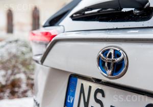 Balts Toyota RAV4 2019 Cēsis, ar dzinēja tilpumu 2.50 L un nobraukumu 98 tūkst. km par 27000 €, foto 7 vietnē AUTOMOTO.COM.LV