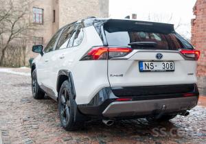 Balts Toyota RAV4 2019 Cēsis, ar dzinēja tilpumu 2.50 L un nobraukumu 98 tūkst. km par 27000 €, foto 8 vietnē AUTOMOTO.COM.LV