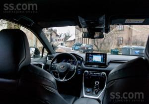 Balts Toyota RAV4 2019 Cēsis, ar dzinēja tilpumu 2.50 L un nobraukumu 98 tūkst. km par 27000 €, foto 15 vietnē AUTOMOTO.COM.LV