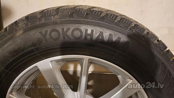 Белый Тойота РАВ 4 2019 в Таллин, объемом двигателя 2.00 л и пробегом 112 тыс. км за 28000 €, фото 3 на AUTOMOTO.COM.LV