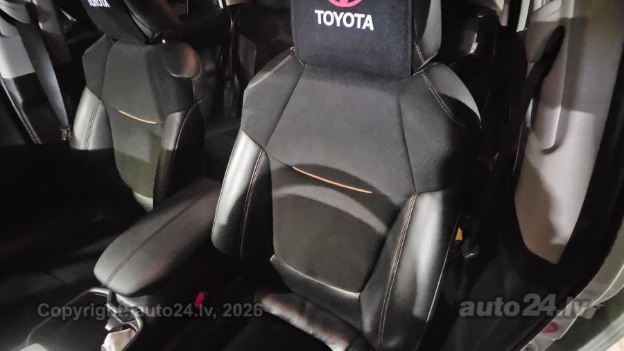 Белый Тойота РАВ 4 2019 в Таллин, объемом двигателя 2.00 л и пробегом 112 тыс. км за 28000 €, фото 13 на AUTOMOTO.COM.LV