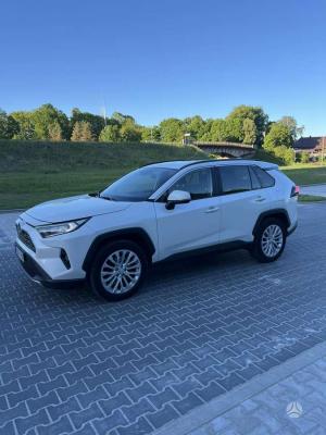 Белый Тойота РАВ 4 2019 в Юрбаркас, объемом двигателя 1.99 л и пробегом 220 тыс. км за 20700 €, фото 9 на AUTOMOTO.COM.LV