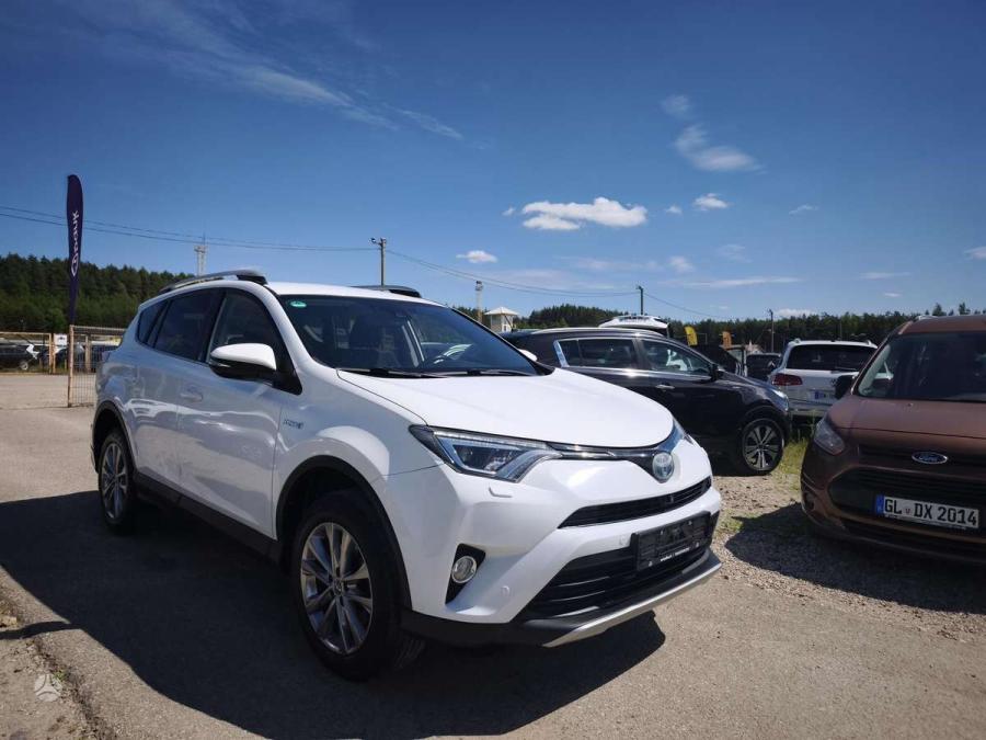 Белый Тойота РАВ 4 2019 в Вильнюс, объемом двигателя 2.50 л и пробегом 179 тыс. км за 18450 €, фото 5 на AUTOMOTO.COM.LV
