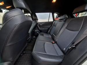 Balts Toyota RAV4 2019 Rīga, ar dzinēja tilpumu 2.50 L un nobraukumu 84 tūkst. km par 29490 €, foto 8 vietnē AUTOMOTO.COM.LV
