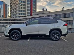 Balts Toyota RAV4 2019 Rīga, ar dzinēja tilpumu 2.50 L un nobraukumu 84 tūkst. km par 29490 €, foto 19 vietnē AUTOMOTO.COM.LV