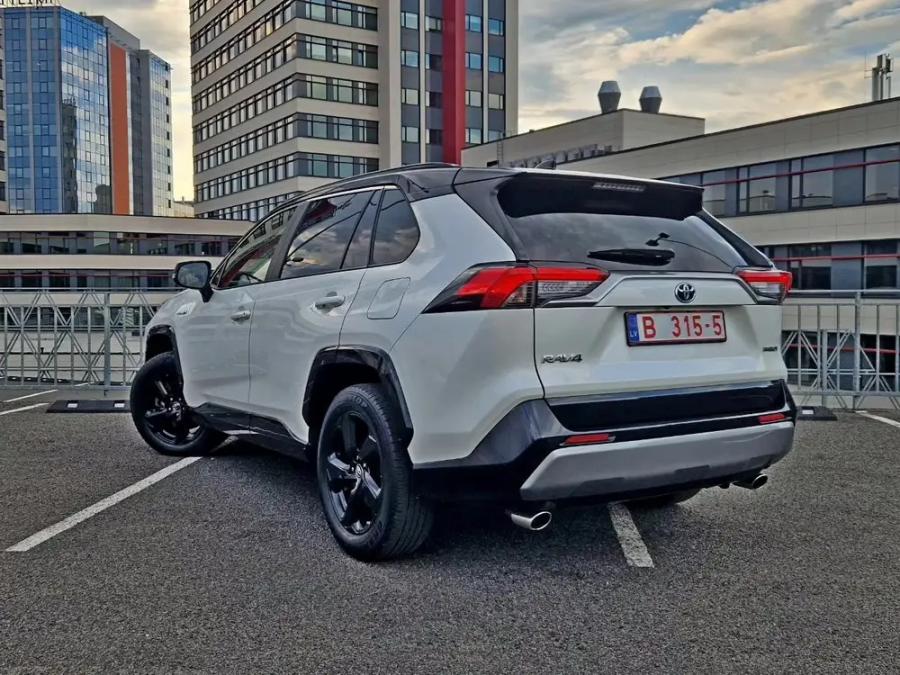 Balts Toyota RAV4 2019 Rīga, ar dzinēja tilpumu 2.50 L un nobraukumu 84 tūkst. km par 29490 €, foto 21 vietnē AUTOMOTO.COM.LV